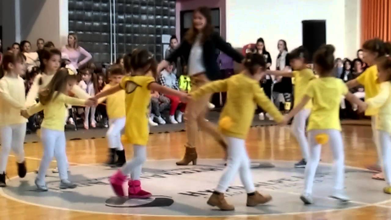 Pačiji ples - YouTube