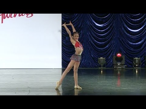 Chloe Hogan - Locomotion - YouTube