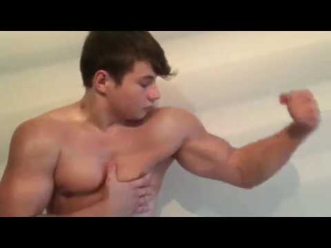 New posing vid / hot muscle bodybuilder!