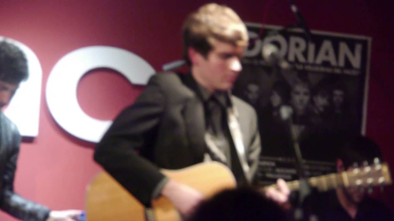"La tormenta de Arena" Dorian, Fnac Callao Madrid 6/3/2013 - YouTube