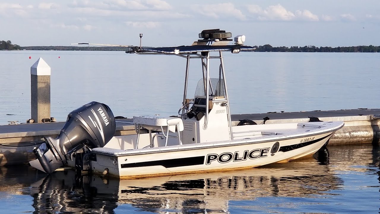 City of Tavares FL Police Boat walk around. - YouTube