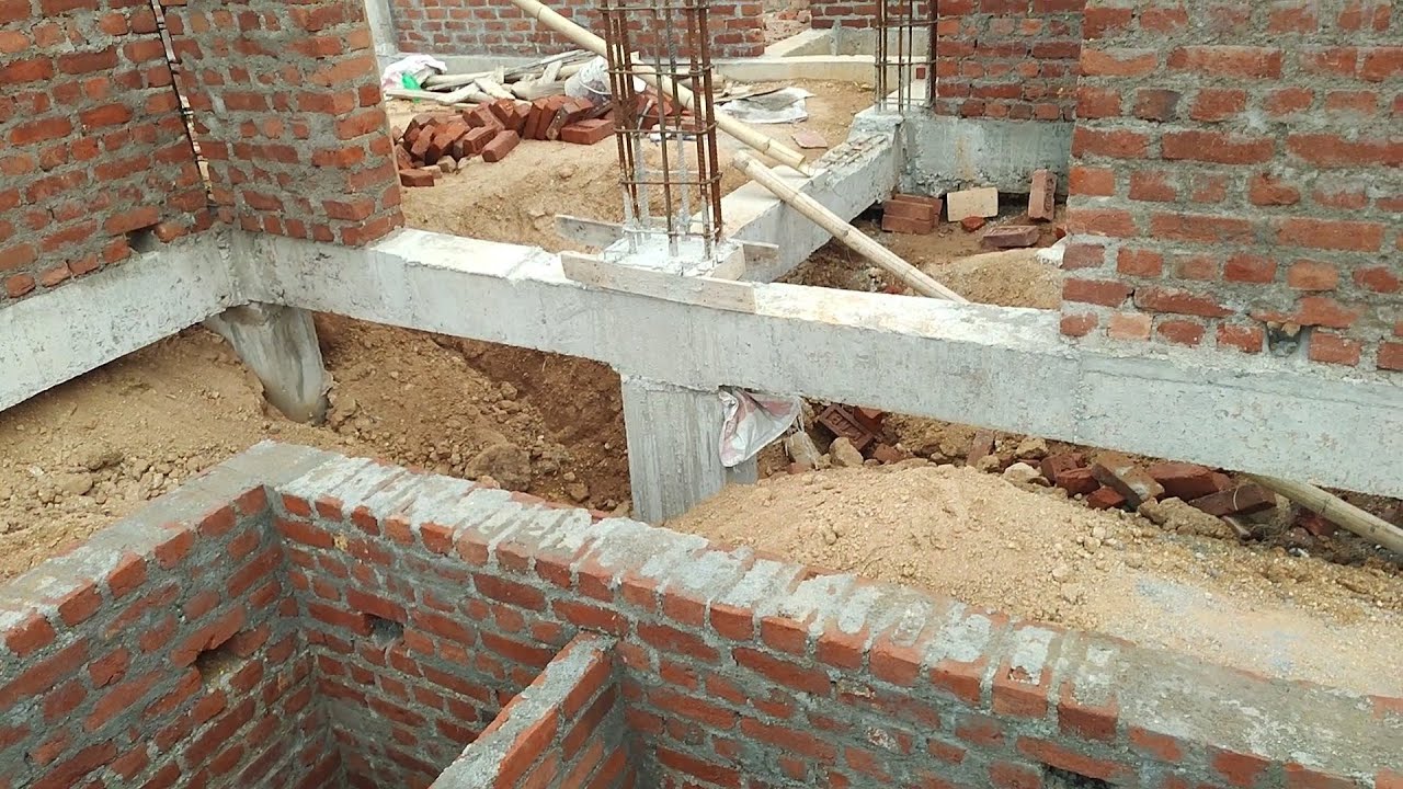 ये गलती महंगा पड़ेगा ! plinth beam ke niche brickwork kitna zaruri hain ...