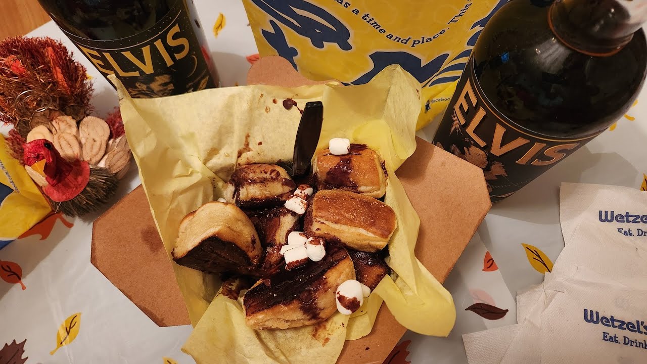 Wetzel's Pretzels S'MORES BITZ Review - YouTube