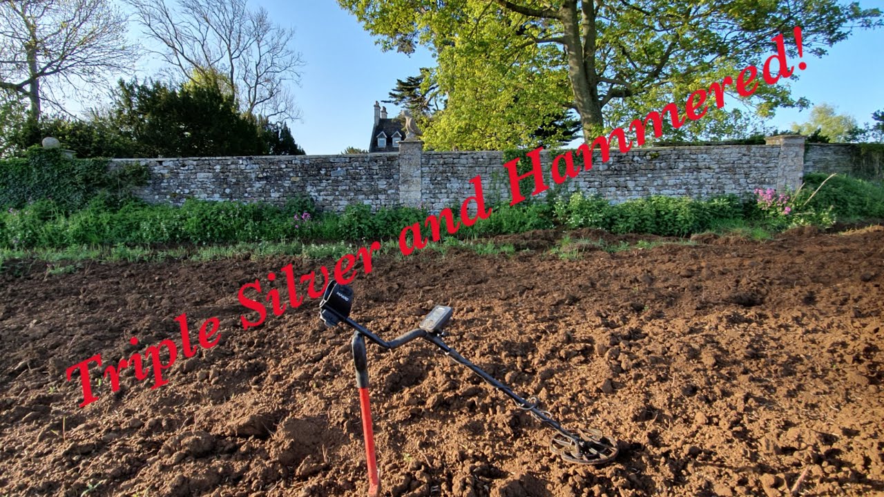Metal Detecting UK- Awesome Dig -Triple Silver and Hammered!!! - YouTube