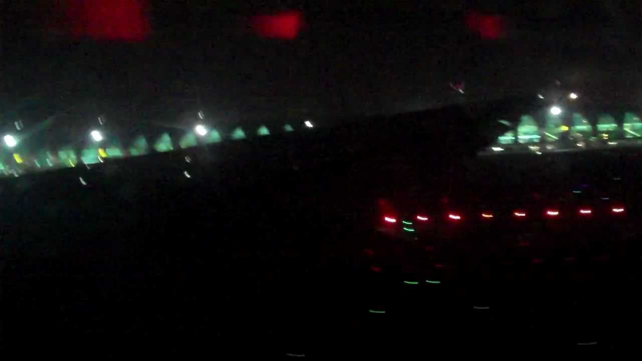 Dubai Emirates 777-200ER Night Takeoff[HD] - YouTube