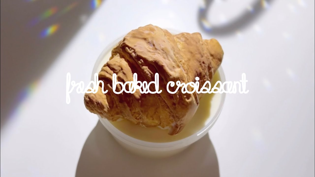 « slime » fresh baked croissant 🥐 焼きたてのクロワッサンスライム👐🏻 - YouTube