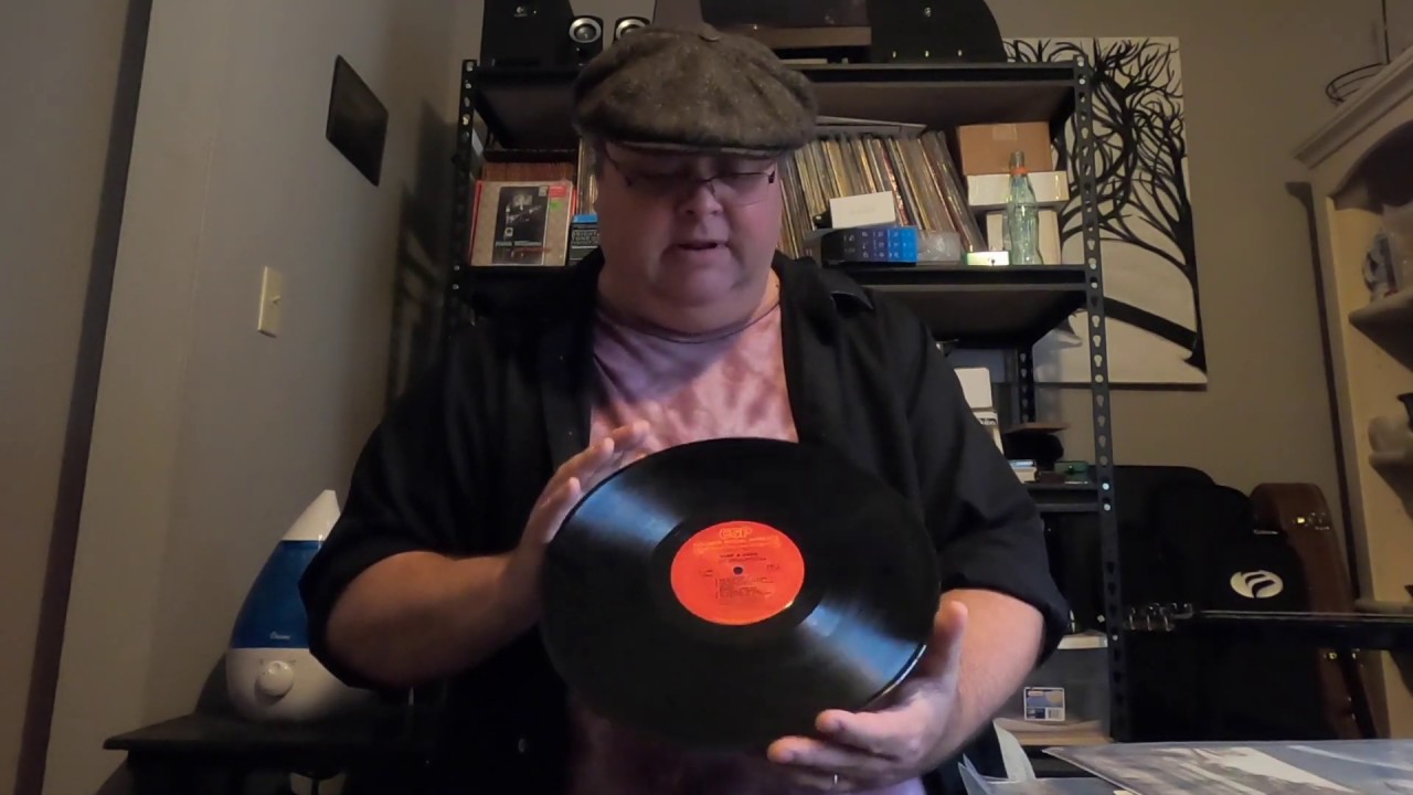 Tommy C Vinyl Channel Episode 9 "Speakertree" Vinyl Finds - YouTube