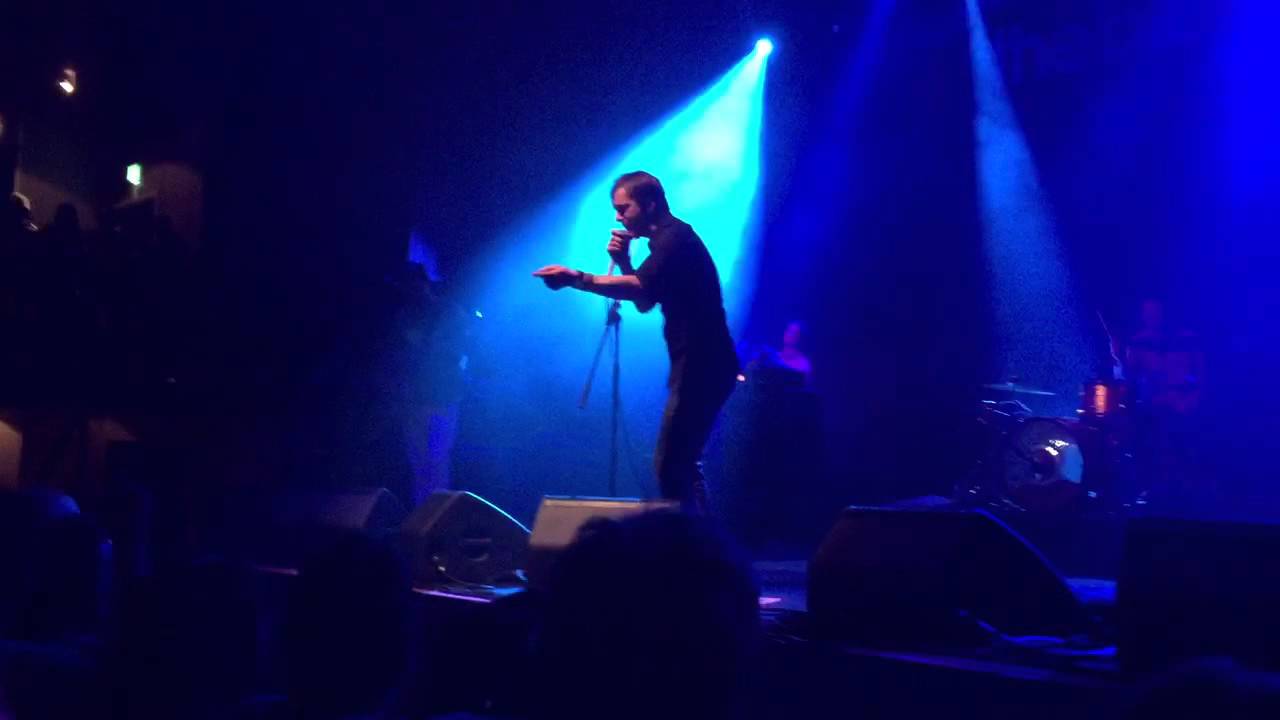 The Bluetones - Minder Theme Tune - YouTube