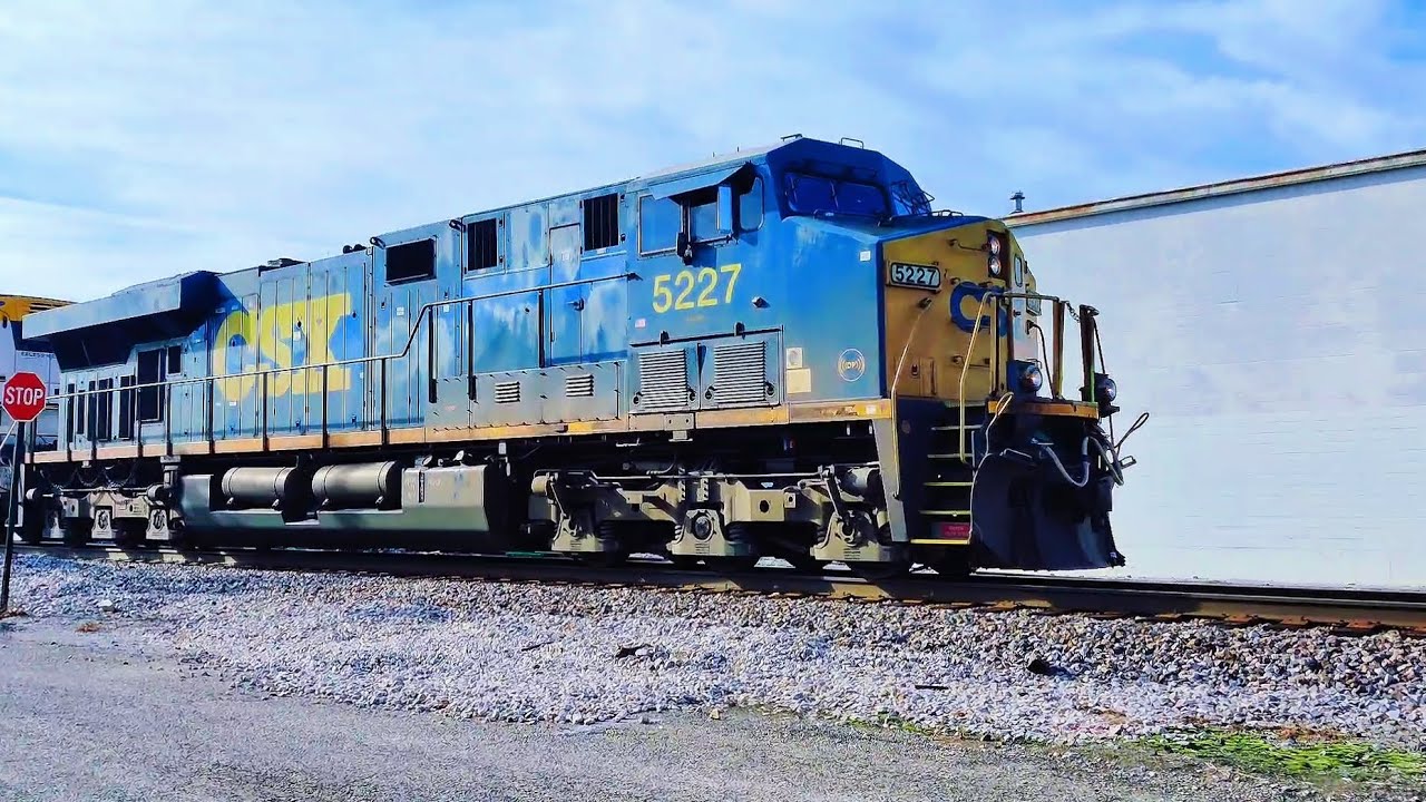 CSX #5227 & #3093 manifest train with dpu on the Woodland Sub in ...