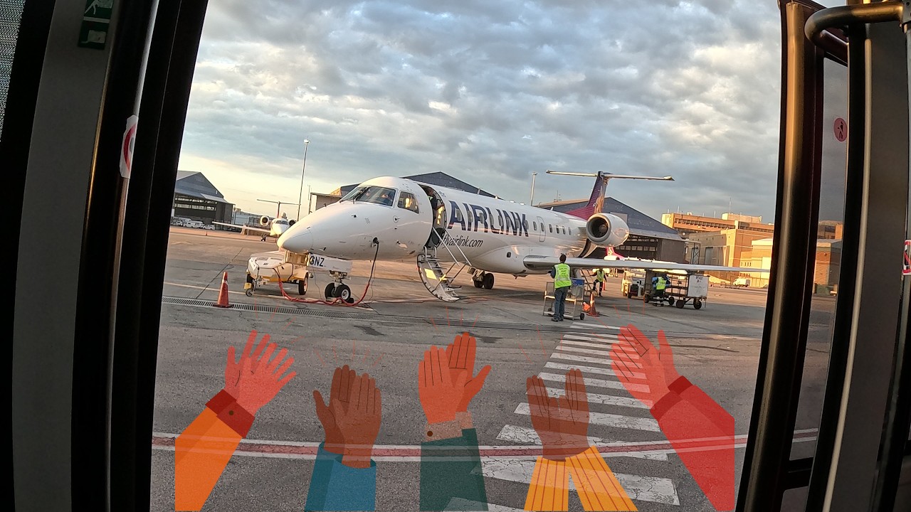 Valid Reason For Clapping After Landing - YouTube