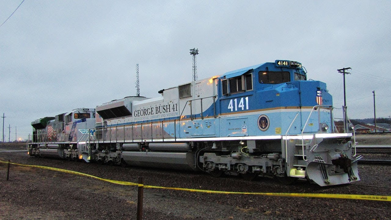 UP 4141 and UP 1943 at the Dupo, IL Union Pacific Yard - YouTube