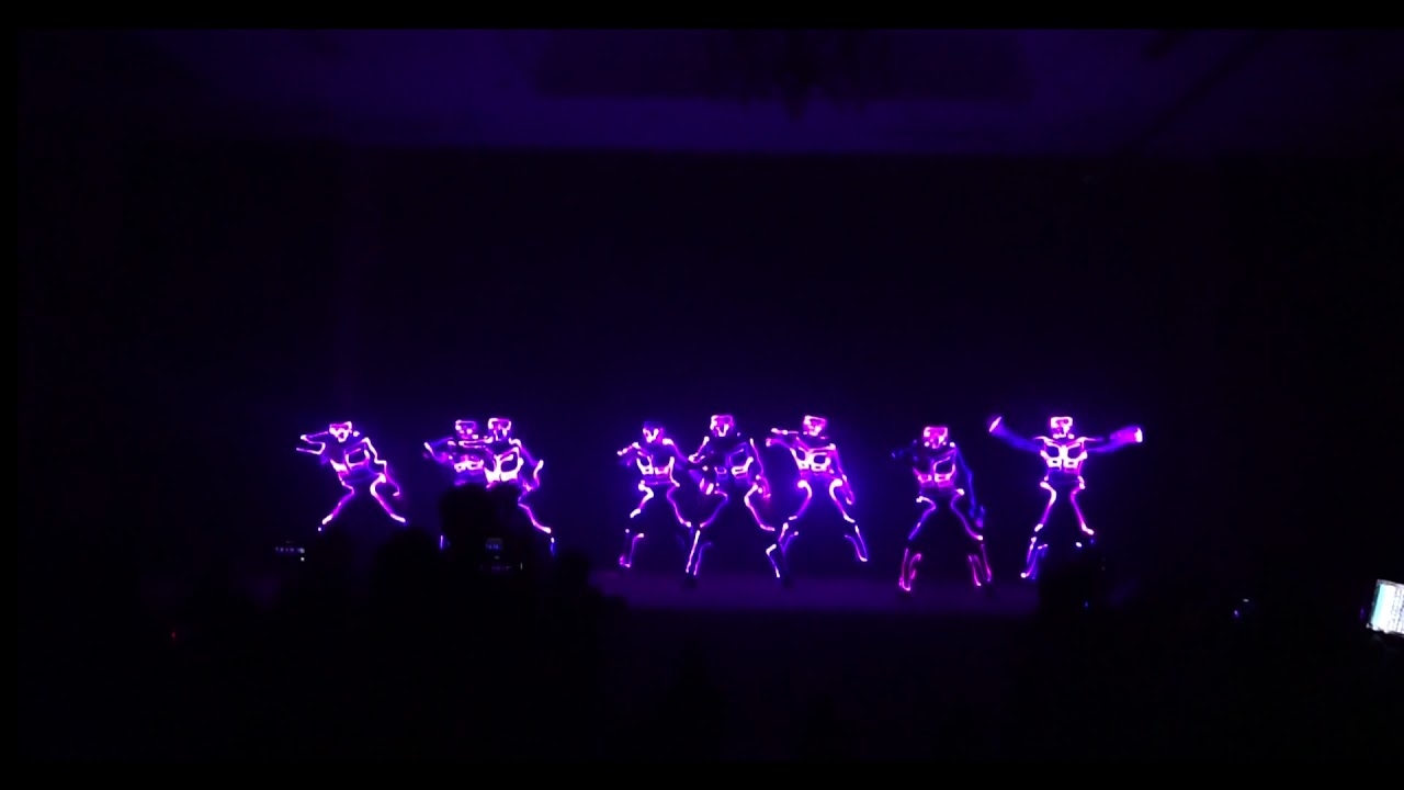 Vũ Đoàn Dk - LED DANCE 2018 ( LED TIGER SHOW ) - YouTube