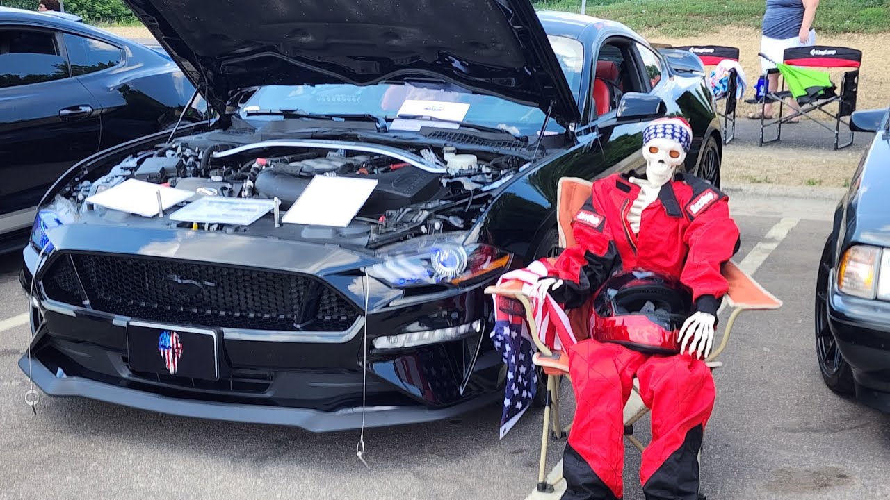 Independence day car show in Delano Minnesota. - YouTube