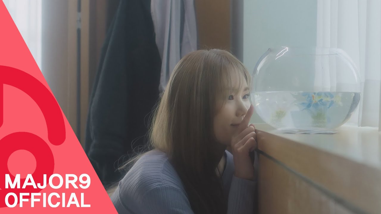 [MAJOR9/김연지] 김연지 (KIM YEON JI) '안부 (HELLO)' OFFICIAL MV - YouTube