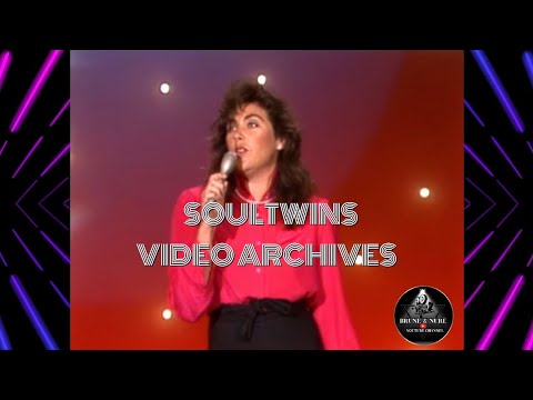 Laura Branigan - Solitaire/Deep In The Dark - YouTube