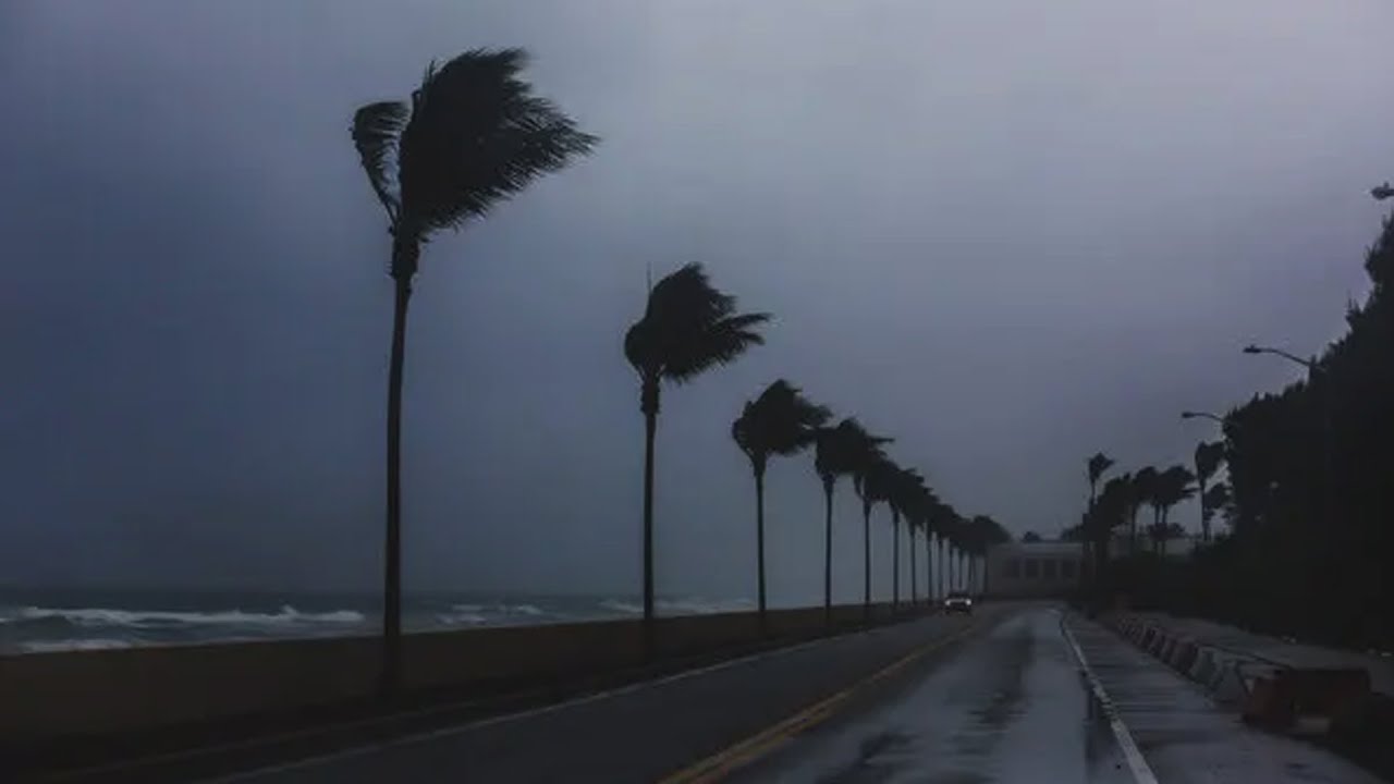 Get Over Stress To Deep Sleep Instantly With Heavy Pouring Rain ...