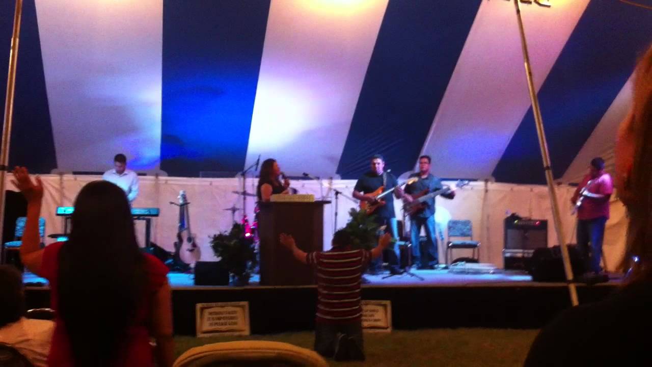 Roland & Lindsey Felix I give myself away - YouTube