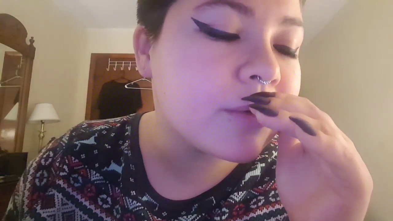ASMR VAPING | CHAT WITH ME! | MY THOUGHTS - YouTube