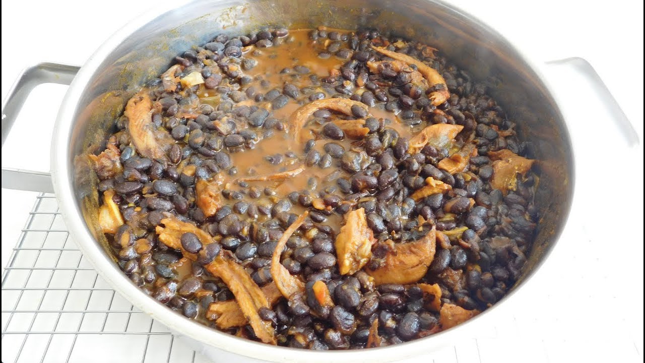 Cameroon Traditional beans recipe/Born house beans - YouTube