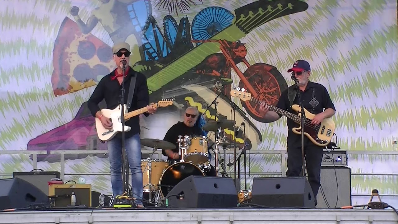 Rave On! - Crying - YouTube