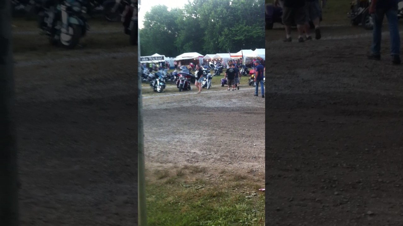 Hog rock 2017 party on - YouTube