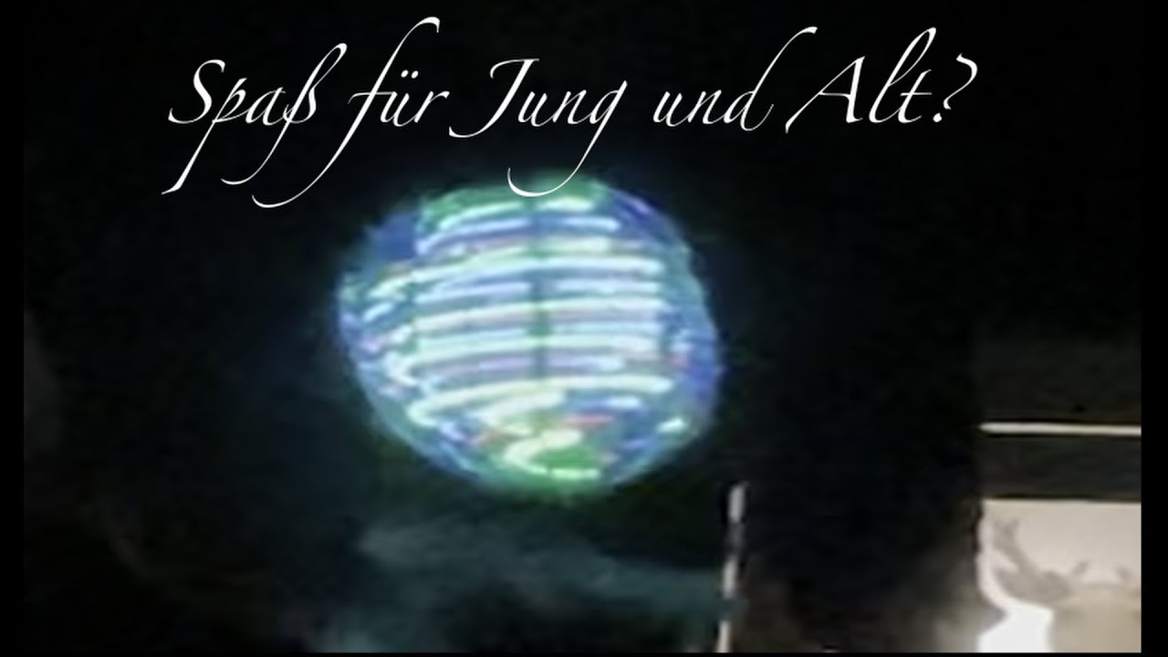 Flynova Pro Fliegender LED Ball - YouTube