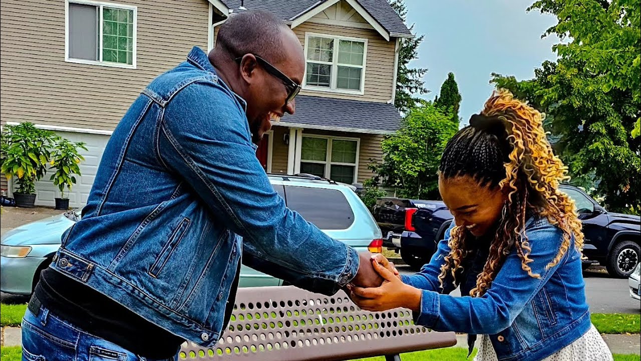 A chat with Queen of Content Betty AZ from Arizona - YouTube