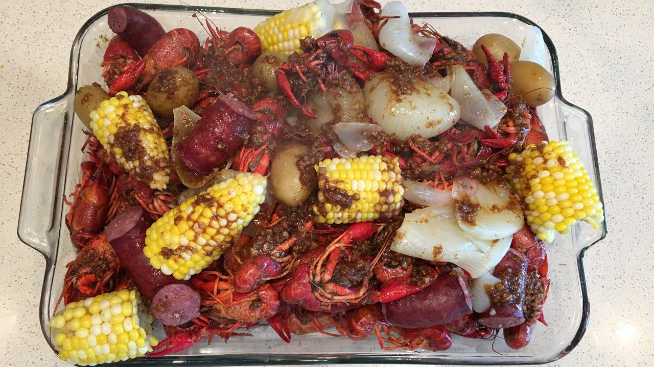 How to make Asian Cajun crawfish 🦞 #crawfish #crawfishboil #cajun # ...