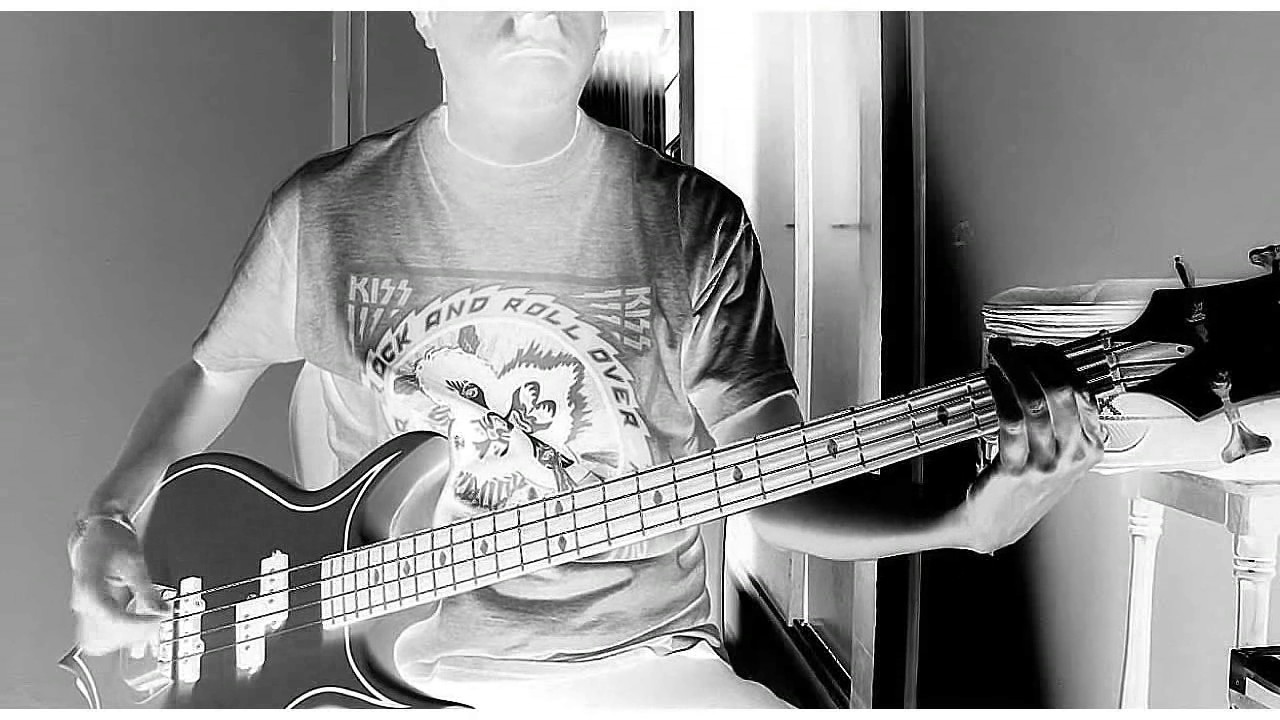 (KISS) My Way bass cover - YouTube