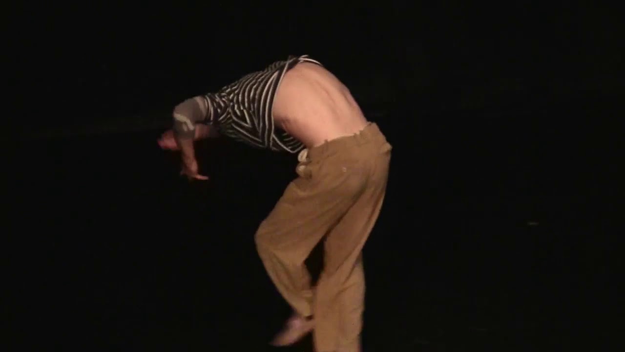 Mono-dialogue trailer by Xavi Sanchez Acrobat - YouTube