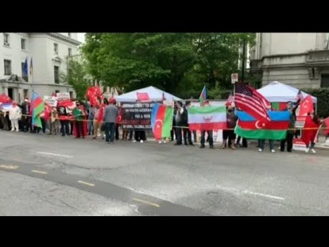 ABŞ-da Azərbaycanlılar ermənilərin qarşısında Şuşanın dağları başı dumanlı mahnısını oxutdu