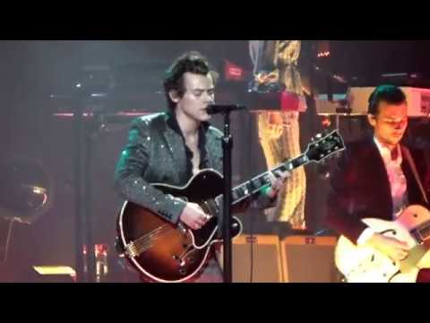 HARRY STYLES LIVE ON TOUR (full show) 2018 - YouTube