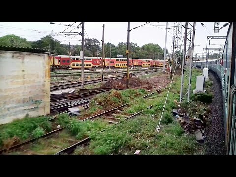 AC Double Decker Express waits, ICF Express gets Priority||WDM-7 Greets ...