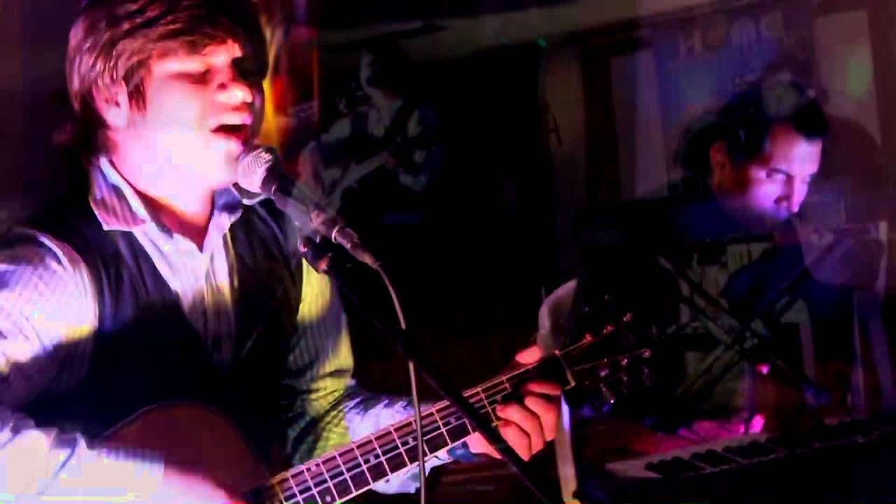 Alex Lemus - Mi Primera ilusión - YouTube