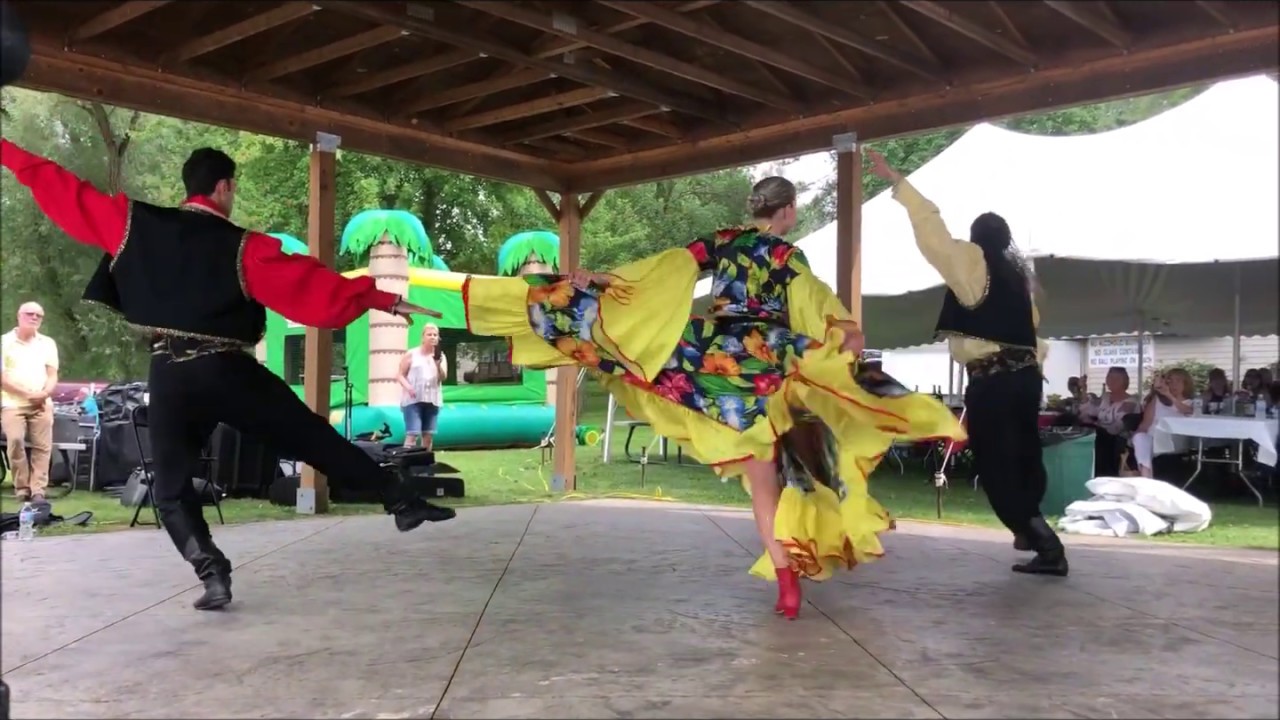 Gypsy Dancers in Howell, Michigan - YouTube