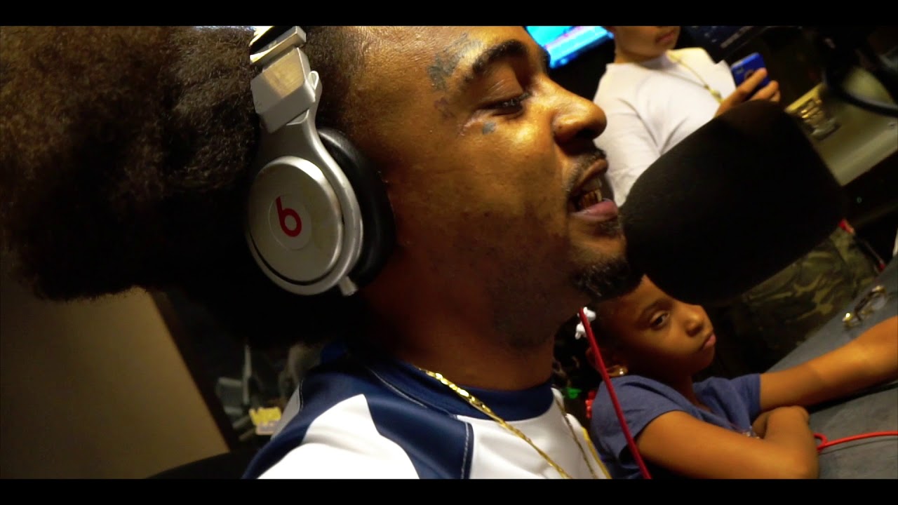 Gunna Meize @ 97.9 // Who Run It Freestyle // OFFICIAL - YouTube