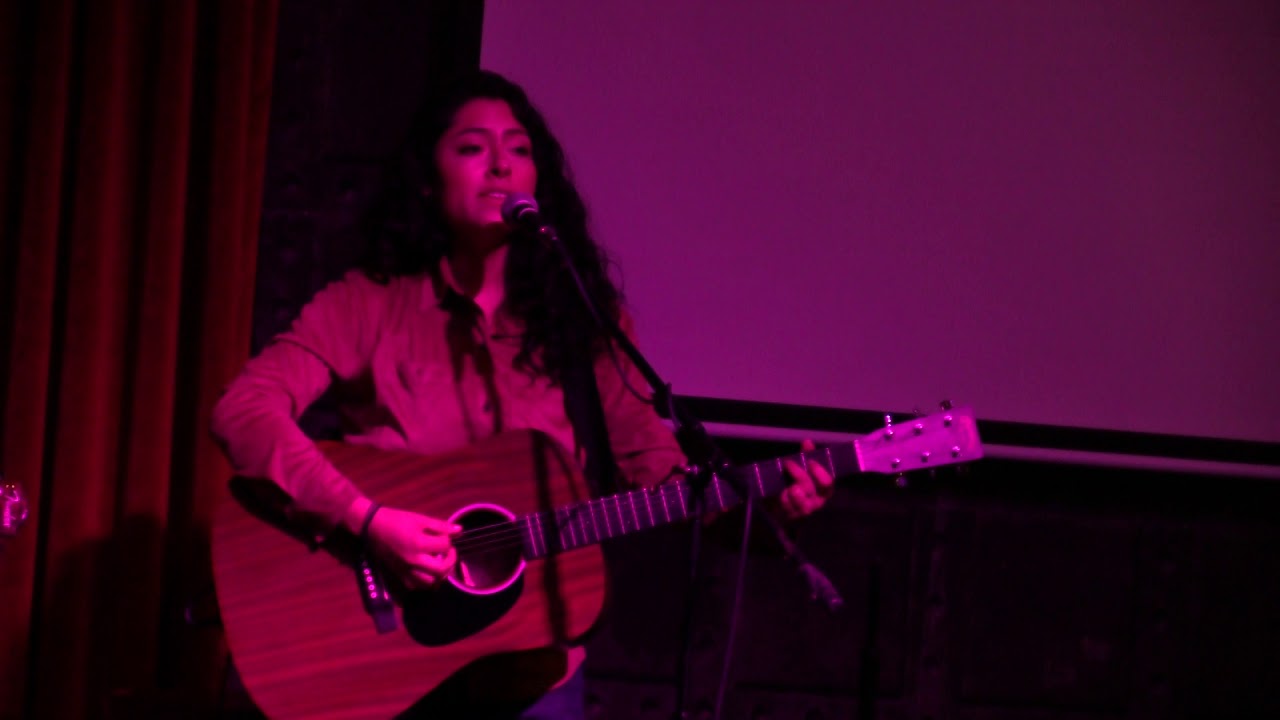 Sarah Zuniga @ Best of Unknown Athens w/ Liam Parke 11-28-17 - YouTube