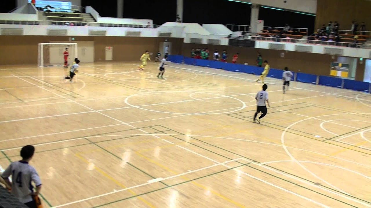 2015/4/25(土)東京都3部リーグ＠小豆沢体育館 AOKING FC vs VONGOLE 後半 左サイドで岡田ボールカットされた後 ...