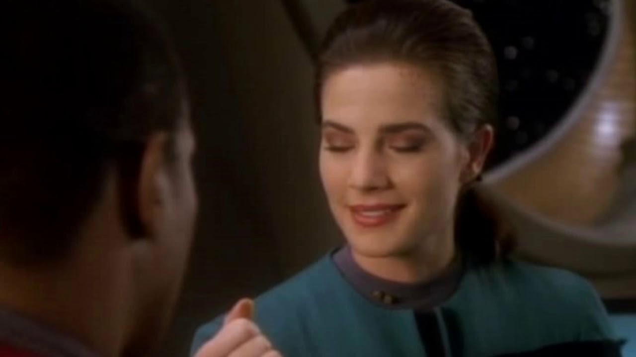 Terry Farrell - Jadzia Dax - YouTube