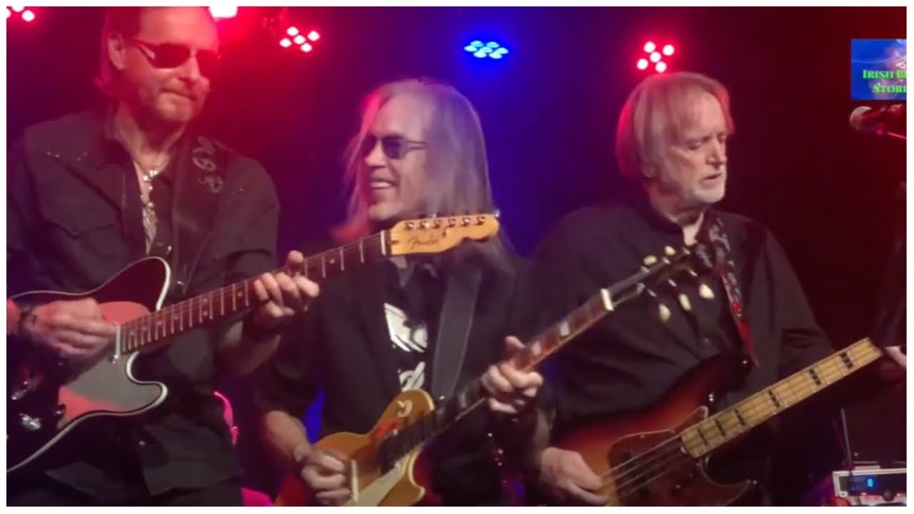 Horslips Con 2022: "Furniture" Barry Devlin, Jim Lockhart & The Pat ...