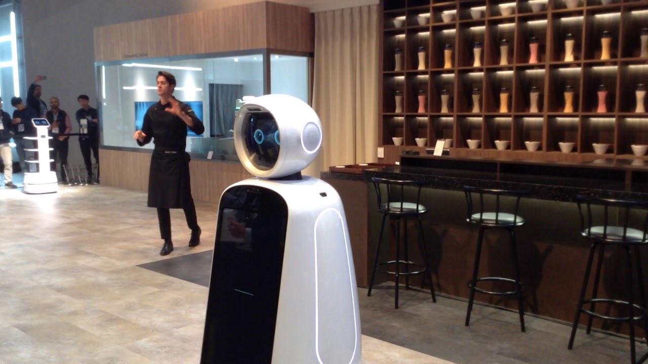 At CES 2020, LG's new robot–Cloi robot demoed how it can save money for ...