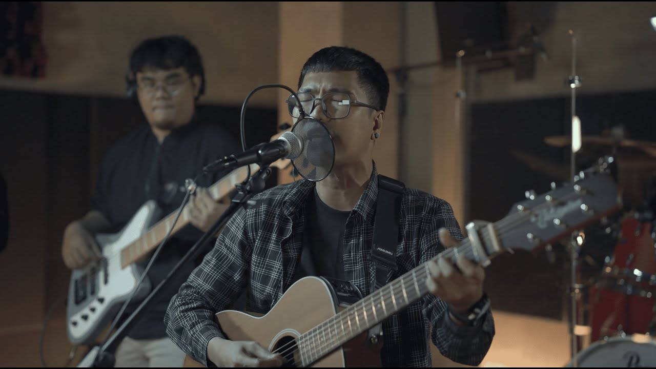 Down By Three | Saksi Ang Langit (December Avenue Cover) | Live Performance in Ember Media ...