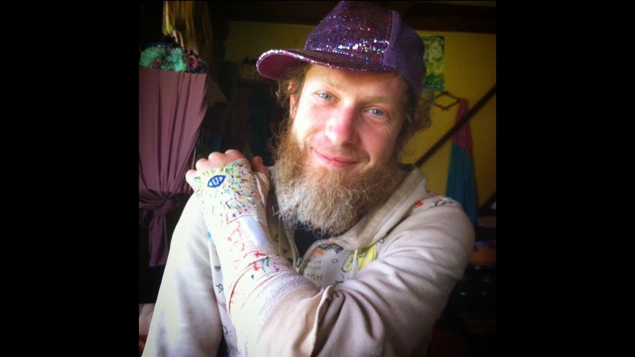 Parade for Jonas Fricke - YouTube