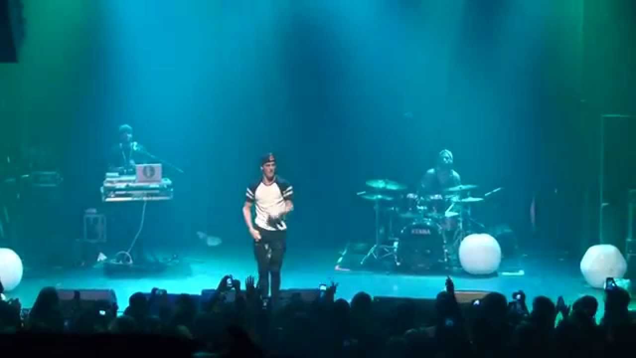 Aaron Carter "Aaron's Party (Come Get It)" Gramercy Theatre NYC 11/7/14 ...