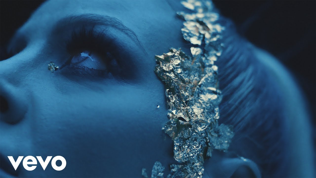 Delaney Jane - Lovesick Lullaby (Official Music Video) - YouTube