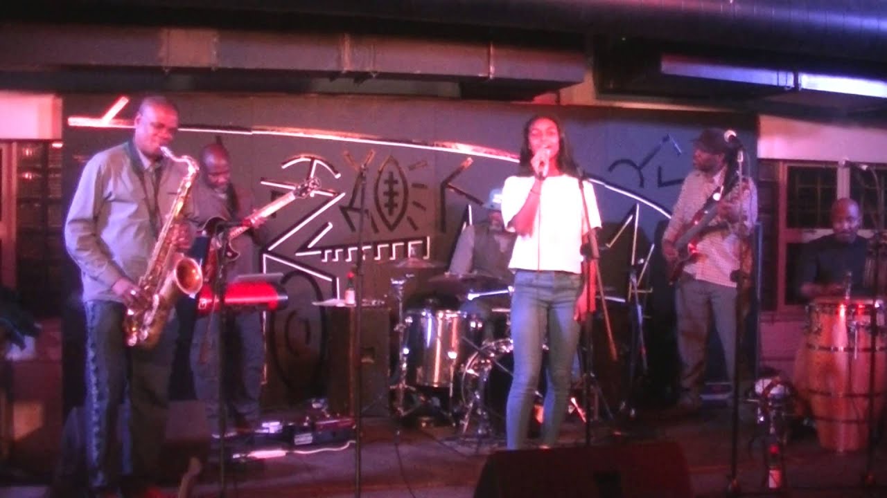 Maya Smith surprise impromptu appearance at Ray Carless' Club Skaaville ...