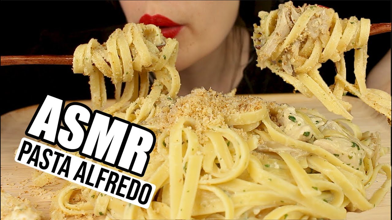 ASMR CREAMY CHICKEN FETTUCCINE ALFREDO PASTA NOODLES MUKBANG EATING ...