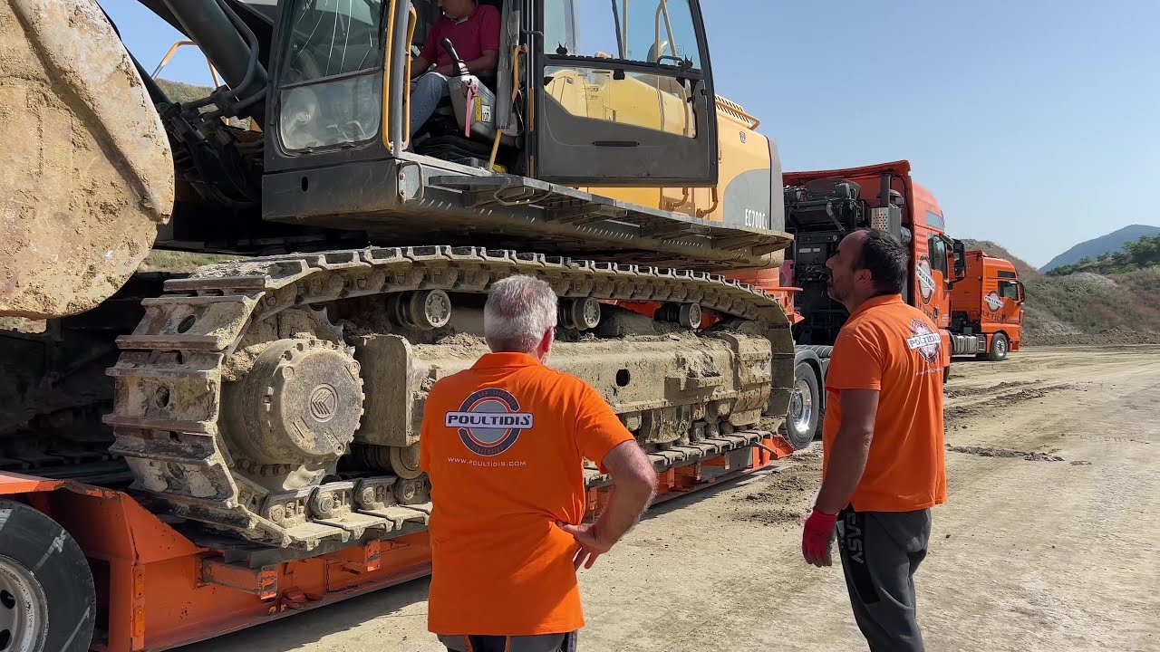 Transporting The Volvo EC700CL Excavator With MAN TGA660 - Poultidis ...