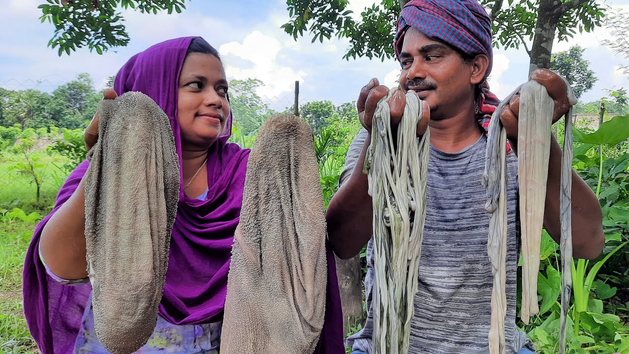 Goat Intestine Gravy | Cooking Goat Boti | Clean Goat Intestine - YouTube