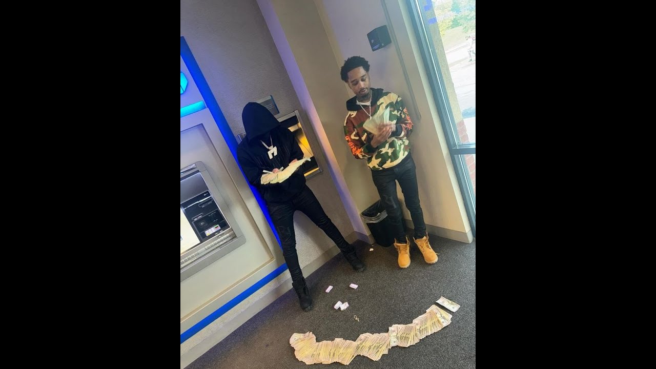 [FREE] VonOff1700 x JillaOff1500 Sample Type Beat - "SCATTERING" - YouTube